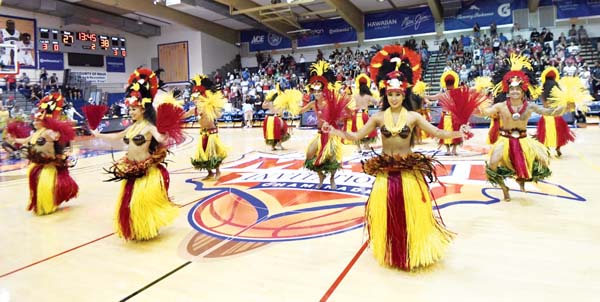 And the show goes on | News, Sports, Jobs - Maui News